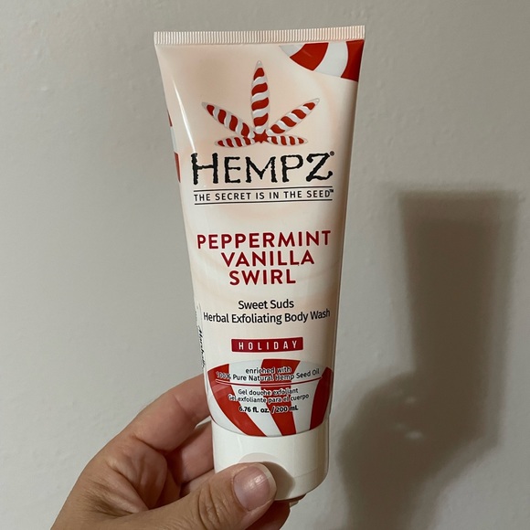 Hempz | Bath & Body | New Hempz Peppermint Vanilla Swirl Body Wash ...